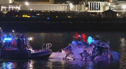 Washington plane crash: No survivors after aircraft carrying 64 onboard ...