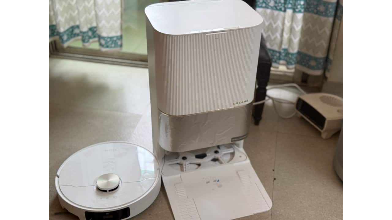 Dreame X40 Ultra review: Smart, high-tech, and pricey