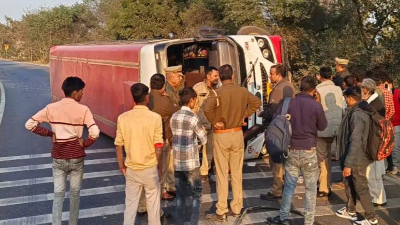 Over 20 injured after bus overturns in UP's Badaun