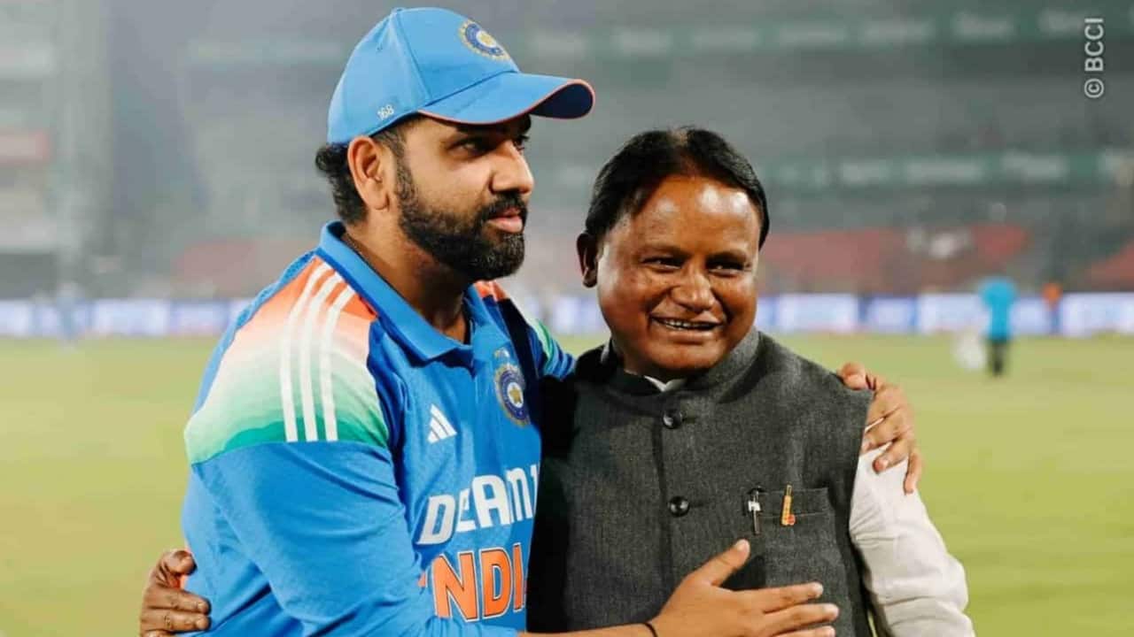 Watch: Rohit Sharma's grand gesture towards Odisha CM post India's win ...
