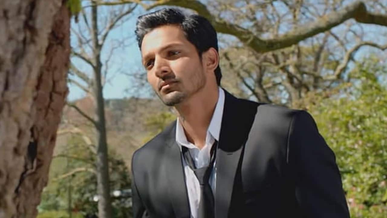 When Sanam Teri Kasam's Harshvardhan Rane revealed he worked as a delivery boy, waiter, "I ...