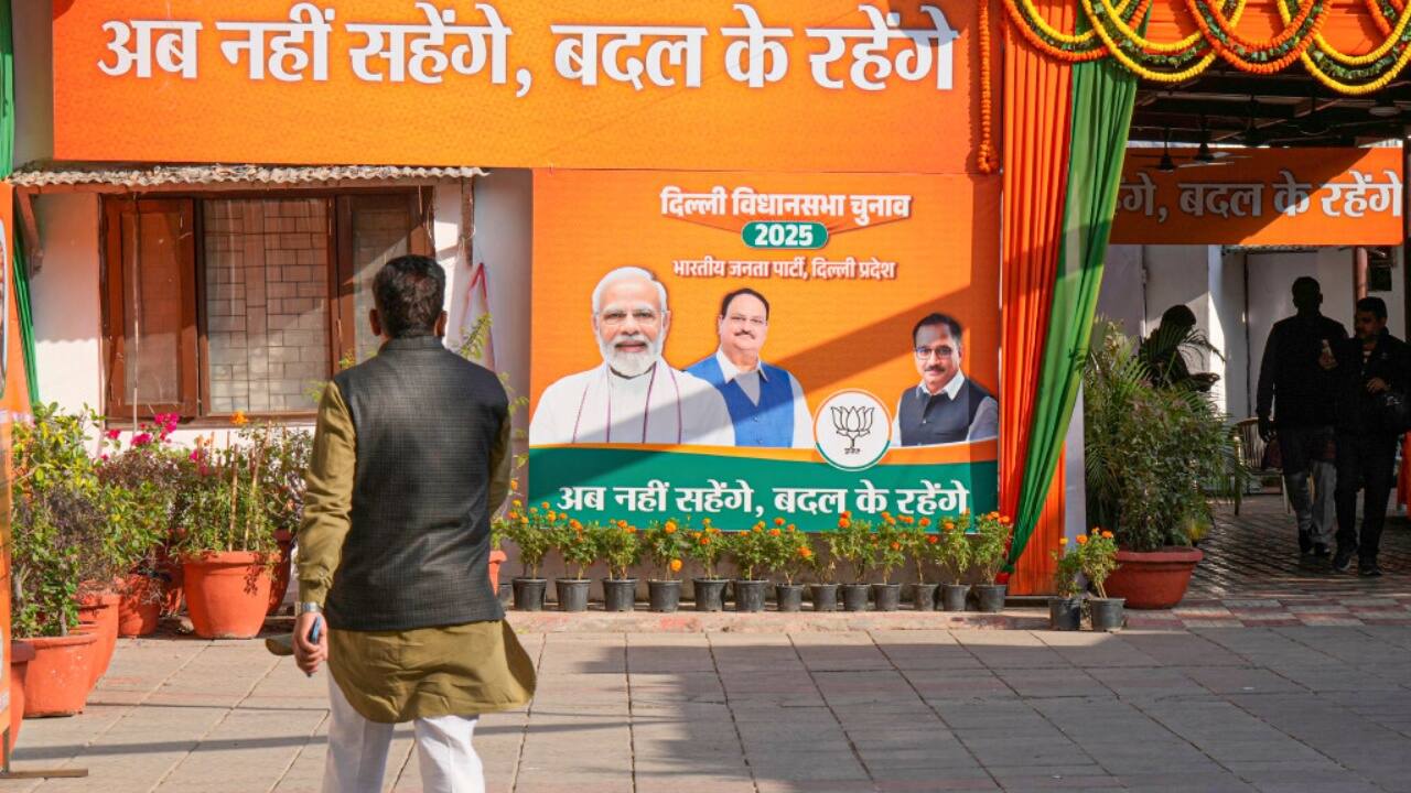 Who will be new Delhi CM? BJP may opt for tested formula, final ...