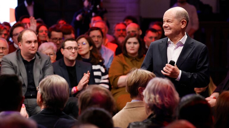 US tensions add fire to final stretch of German election campaign