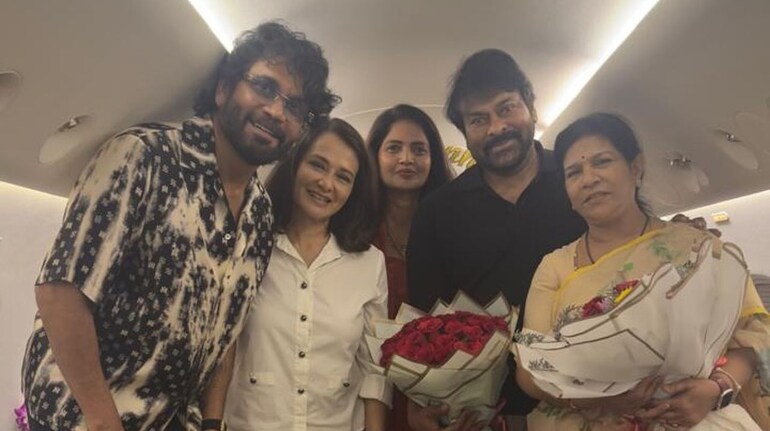 Chiranjeevi celebrates 45th anniversary with wife Surekha in Dubai ...