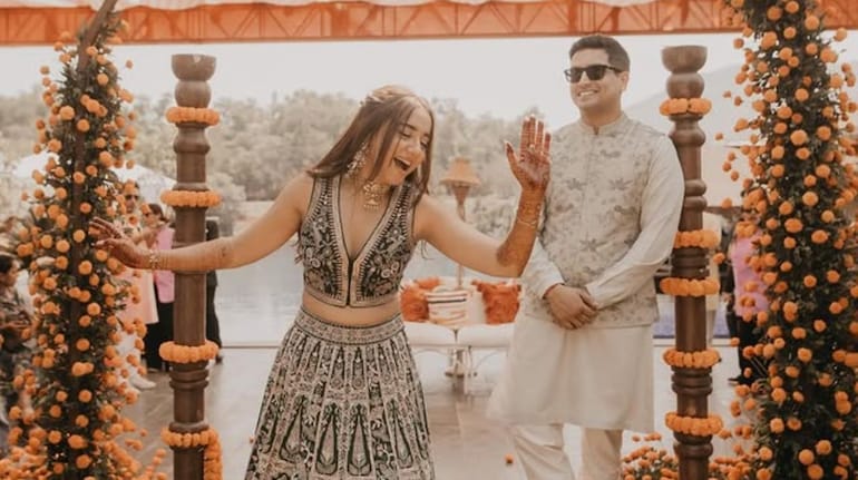 Prajakta Koli shows off her mehendi in latest pics with fiance Vrishank ... Prajakta Koli shows off her mehendi in latest pics with fiance Vrishank ...