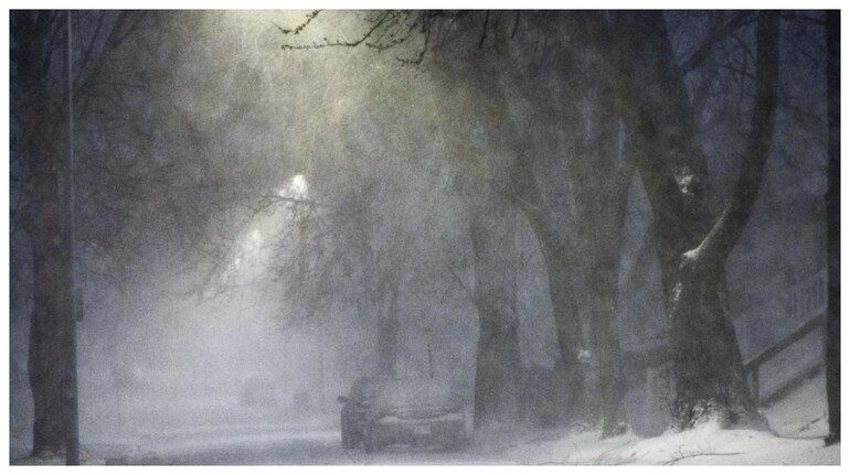 Powerful US storms create blizzard conditions, threaten to spawn more ...