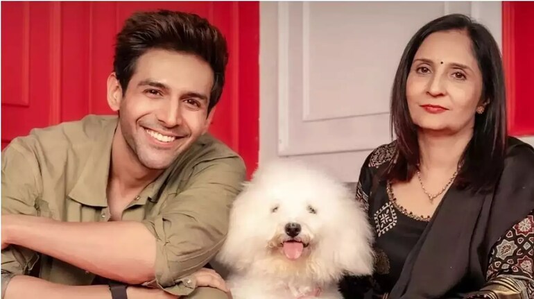 Did Kartik Aaryan's mother confirm his relationship with Sreeleela?