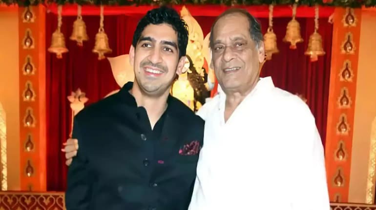 Deb Mukherjee Death: Ayan Mukerji’s father and Veteran actor Deb ...