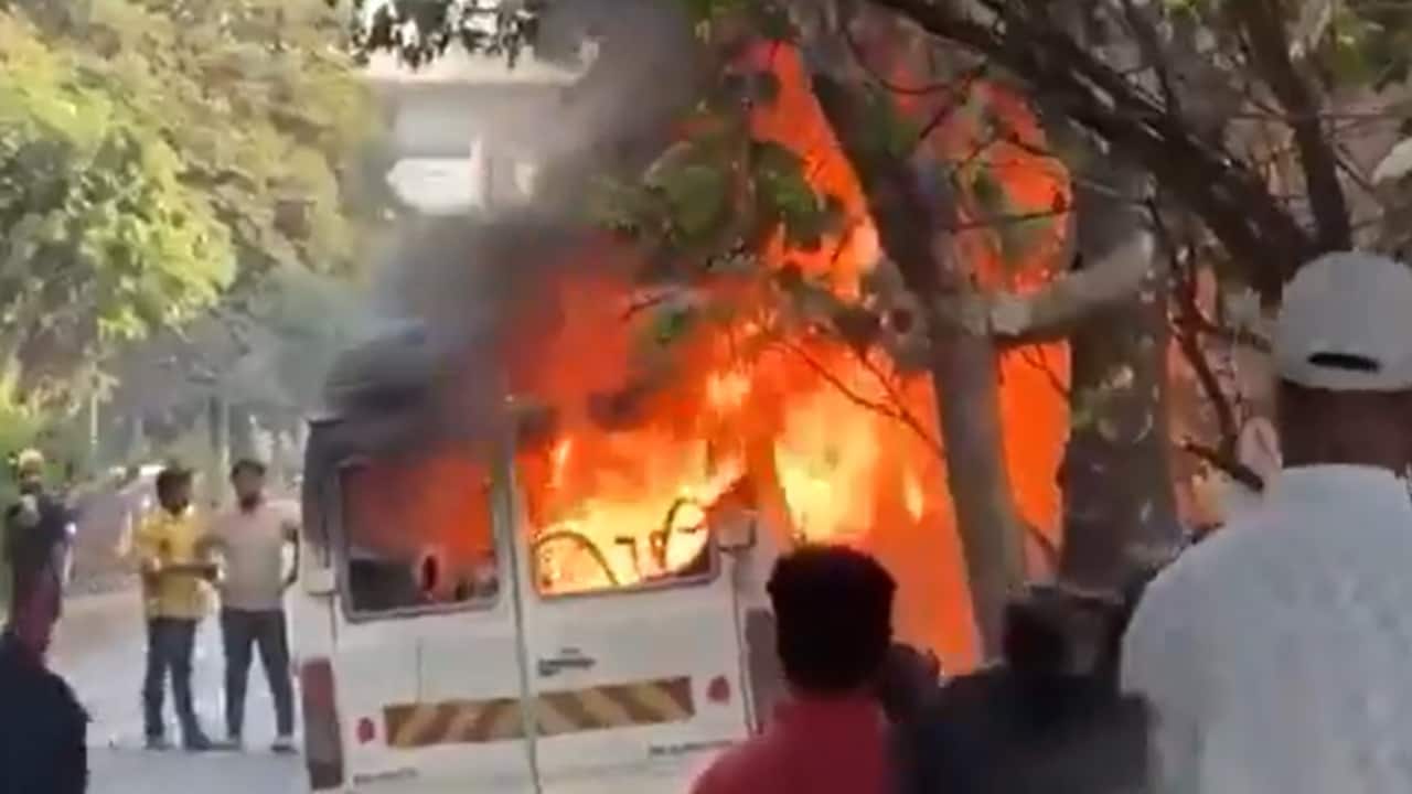 Pune Minibus Fire: 'Driver used benzene to cause fire': Pune Police on ...