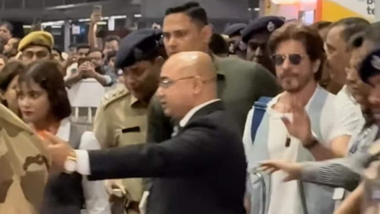 Shah Rukh Khan arrives in Kolkata for IPL 2025 inauguration ceremony