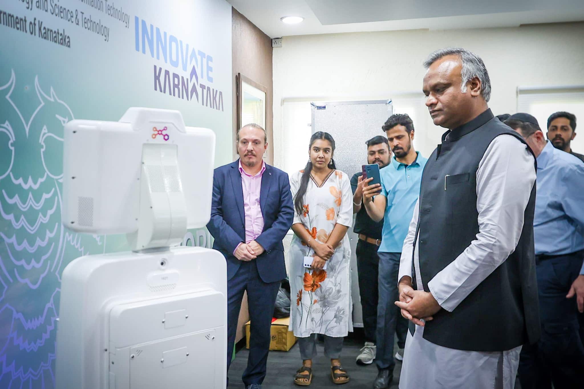 Bengaluru firm signs MoU with Israeli company to deploy robots in hospitals