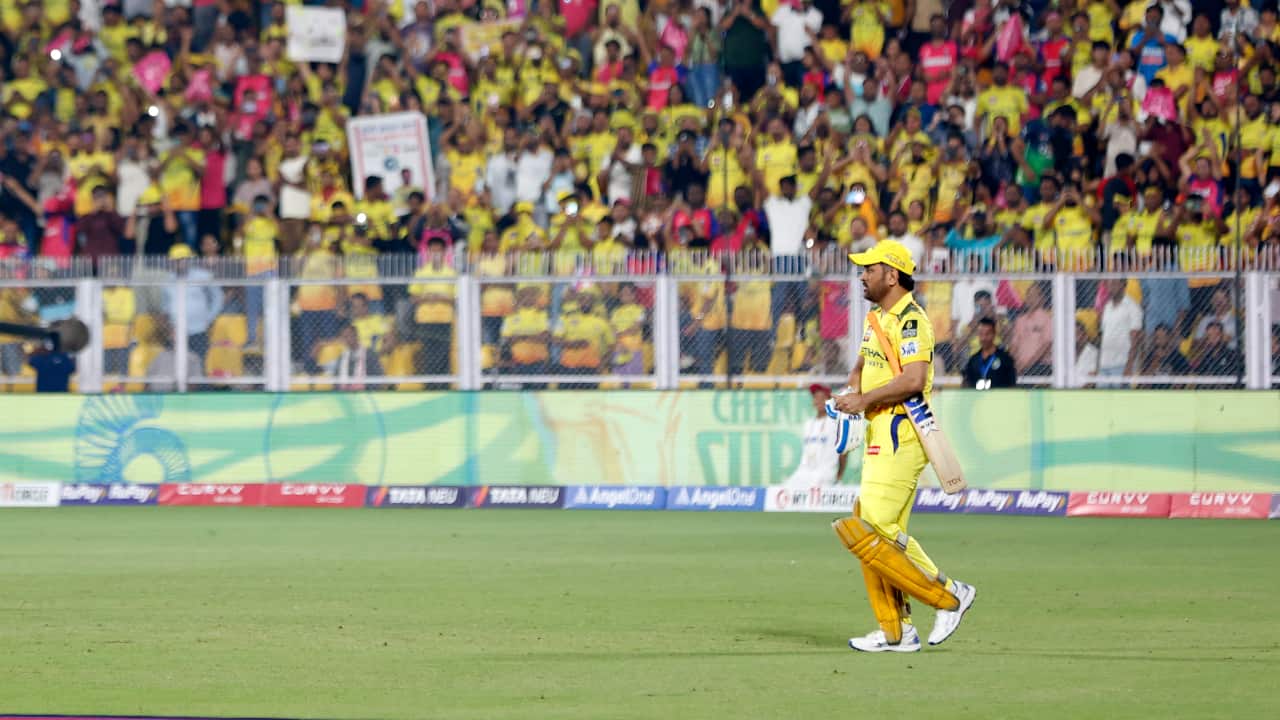 CSK coach Stephen Fleming explains MS Dhoni’s batting role: 'He can't ...