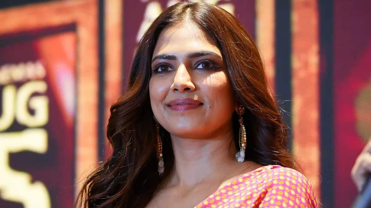 Malavika Mohanan opens up about body shaming and 'navel obsession' in South films: They zoom ...