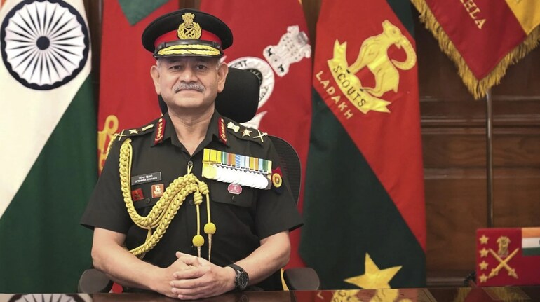 Army chief awards woman BSF officer for exceptional courage during ...