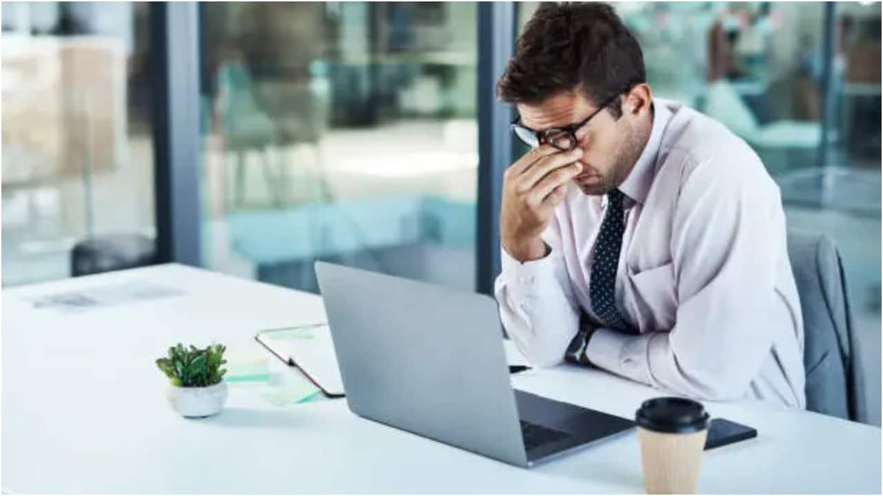 Is it brain fog or burnout? Causes, symptoms and how to fix your focus