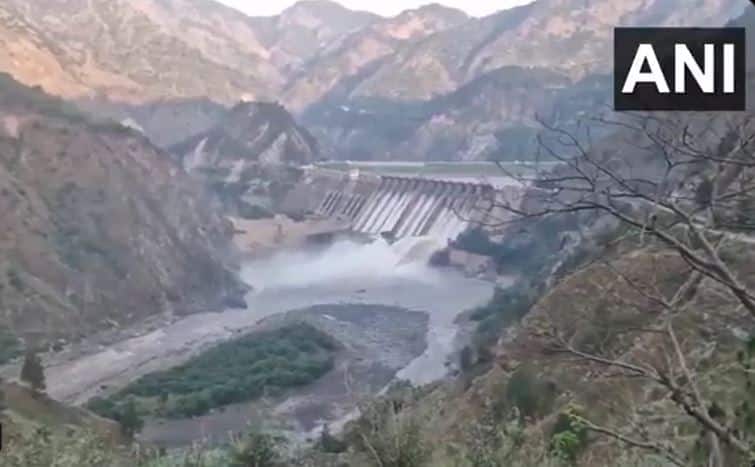 Chenab swells up as India releases water from Baglihar dam following ...