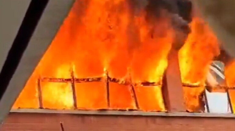 Delhi Fire: Massive fire breaks out at Sri Guru Gobind Singh College of Commerce in Delhi's ...