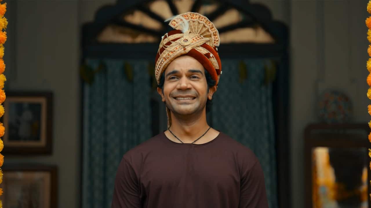 Bhool Chuk Maaf Film Review: Rajkummar Rao stuck in a repetitive rut in ...