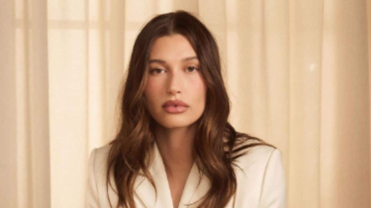 Hailey Bieber’s Rhode acquired by e.l.f. beauty in $1 Billion deal ...