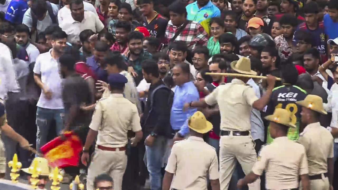 Stampede in Bangalore: Stampede-like situation in Bengaluru Chinnaswamy ...