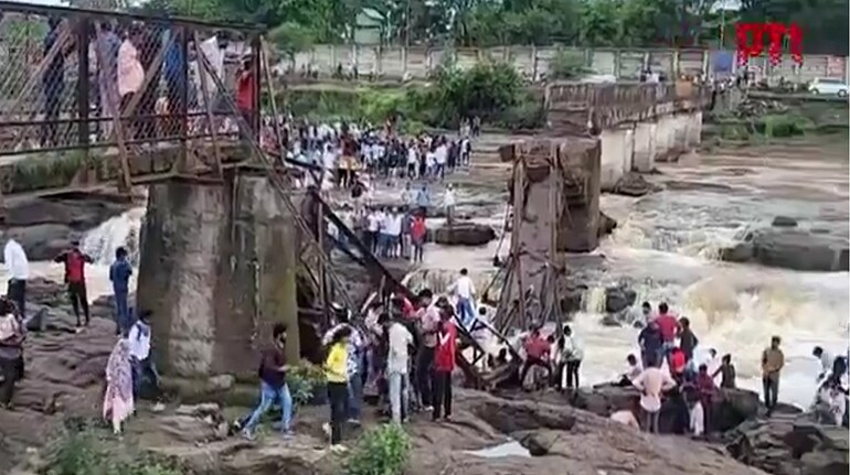 Pune: Bridge collapses over Indrayani river; four people dead, 18 injured | Watch