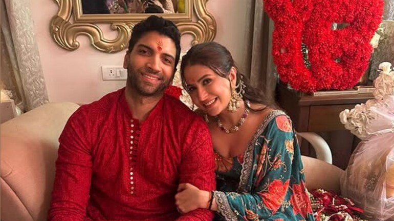Malvika Raaj and husband Pranav Bagga celebrate baby shower, actress ...