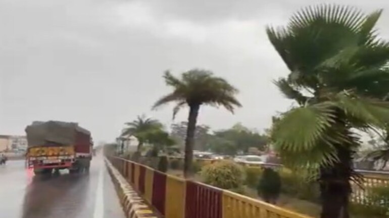 Uttar Pradesh: Light rain, gusty winds bring respite from scorching ...