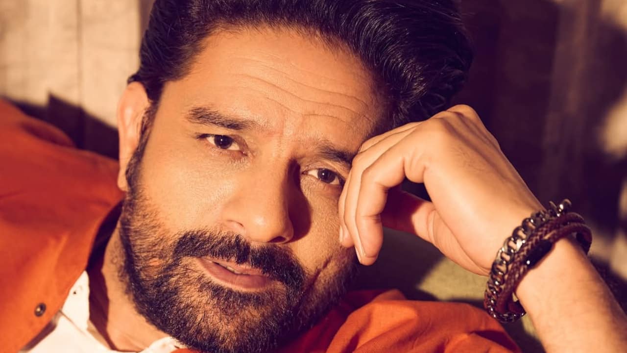 Jaideep Ahlawat buys second apartment in Mumbai worth Rs 10 crore with ...