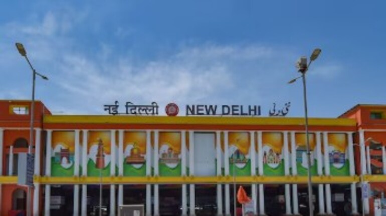 No charges for 8-minute drop-off: New parking rules at New Delhi ...