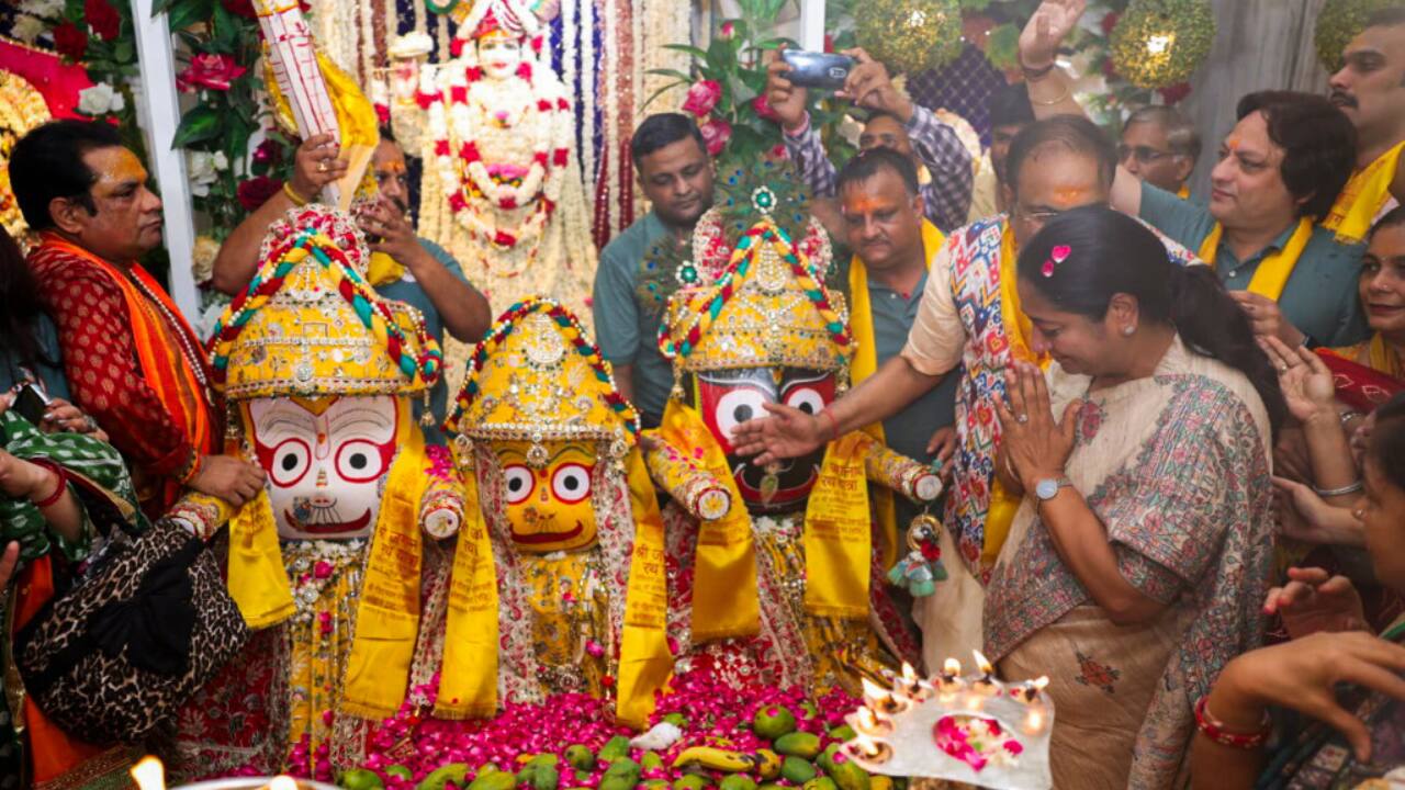 Rath Yatra 2025 In Pictures: Sacred Rituals, Devotees, and Celebrations ...