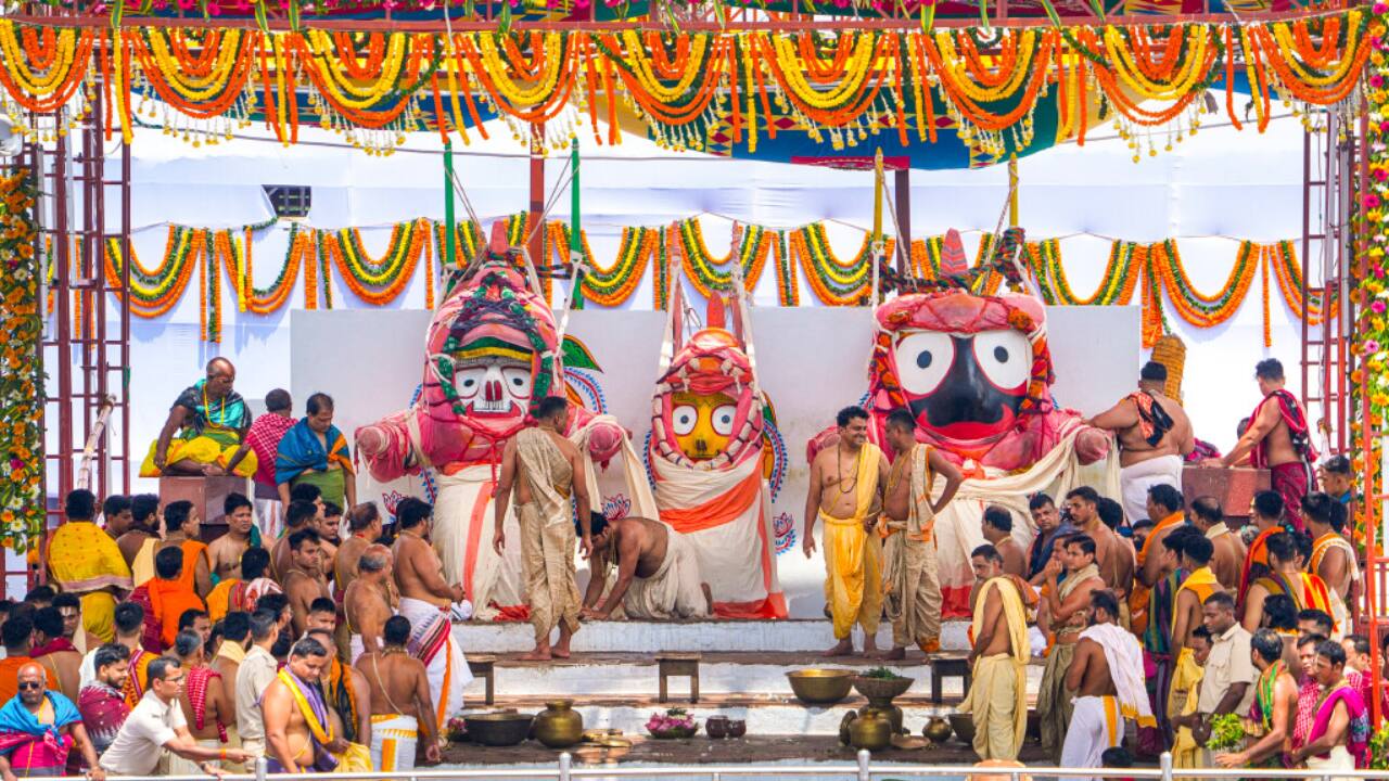 Rath Yatra 2025 In Pictures: Sacred Rituals, Devotees, and Celebrations ...