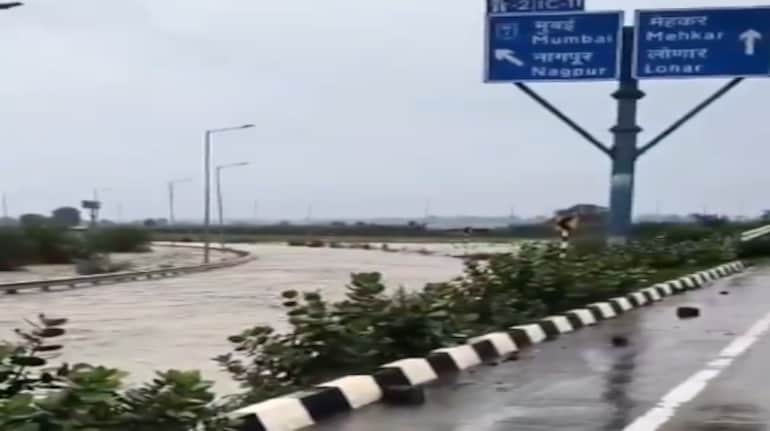 Did Samruddhi Mahamarg turn into a river? Viral video actually shows ...