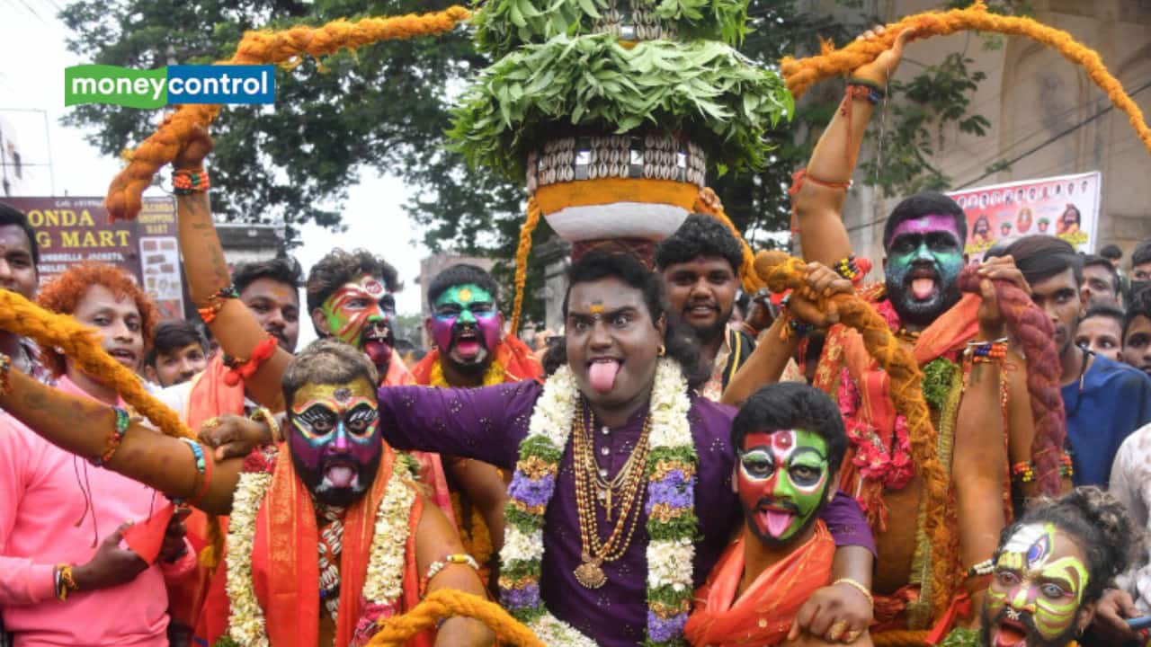 Bonalu Festival 2025: Date, Rituals, History and Significance of ...