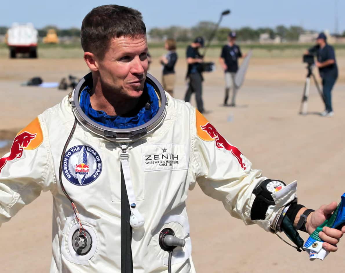 Felix Baumgartner, pioneer of supersonic skydive, dies in paragliding ...