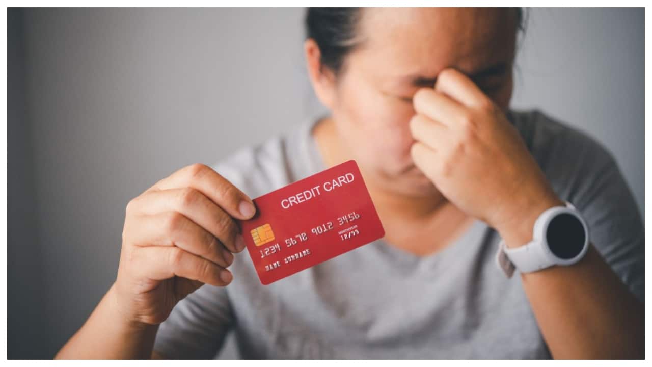 Paying home loan EMIs with credit card: Is it worth it? | Moneycontrol News
