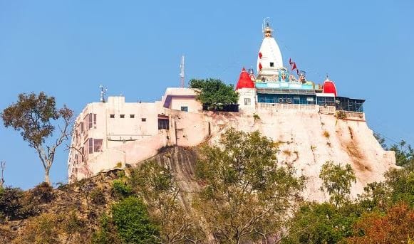 Mansa Devi temple stampede: Six killed in stampede at Mansa Devi temple ...