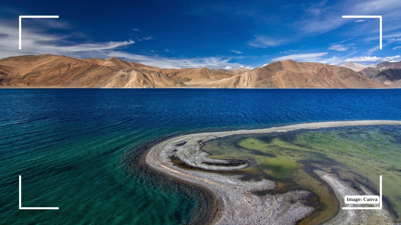 12 beautiful lakes with mountain backdrops that look like nature’s ...