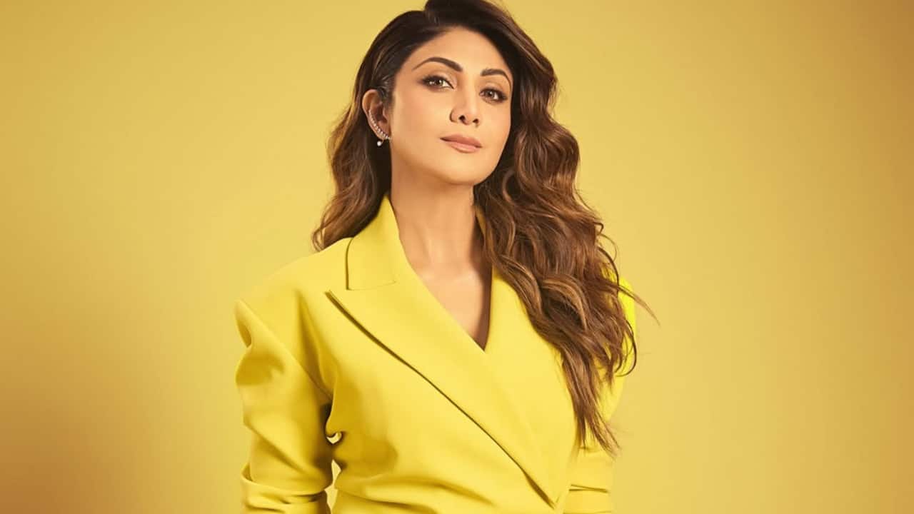 PICS: Shilpa Shetty and Shamita Shetty celebrate Raksha Bandhan in style