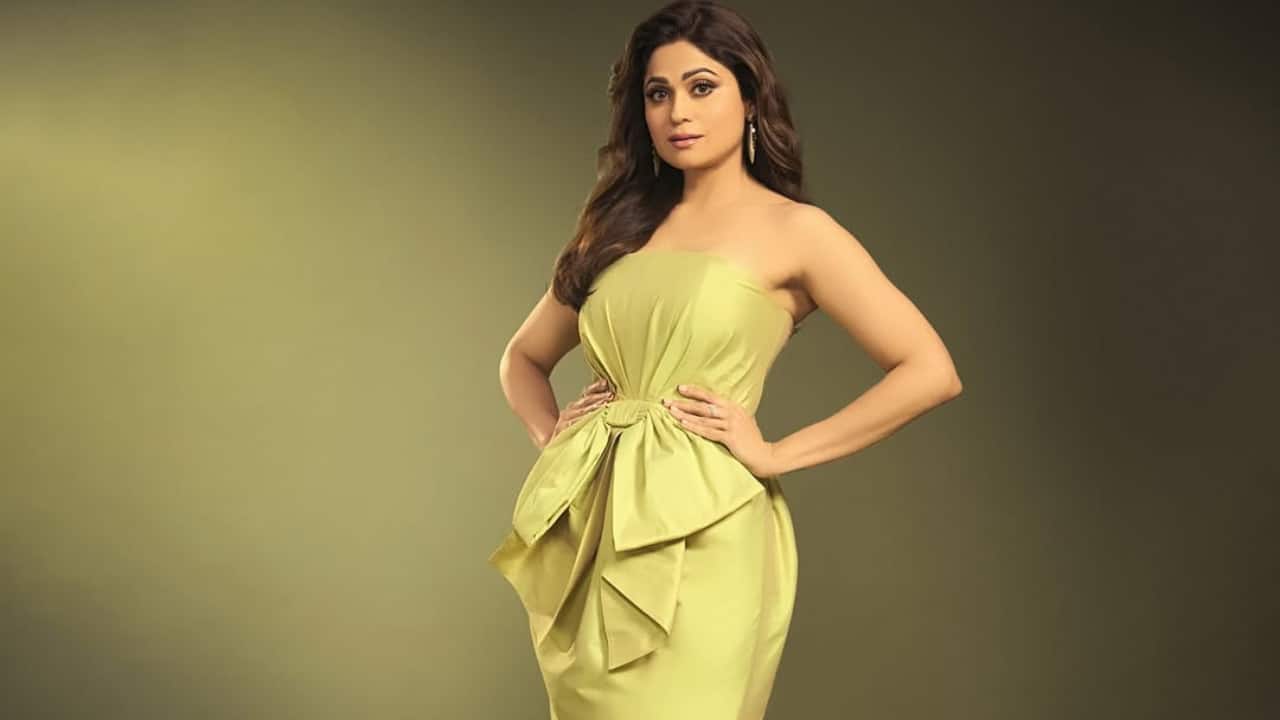 PICS: Shilpa Shetty and Shamita Shetty celebrate Raksha Bandhan in style