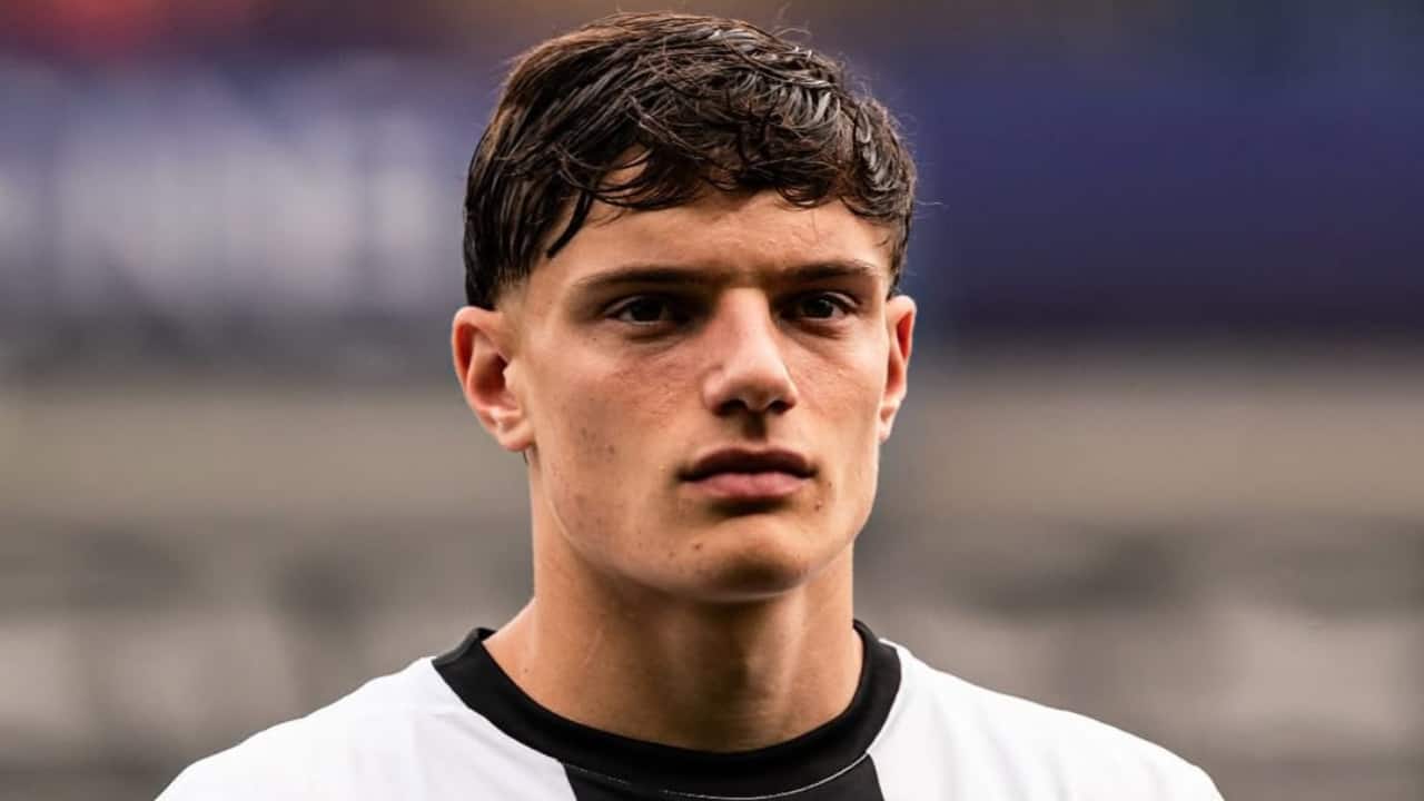 Liverpool bolster defence with Giovanni Leoni deal before Premier ...