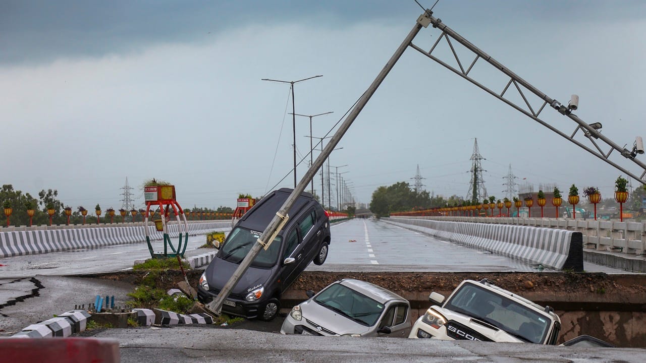 Jammu’s Tawi River bridge caves in, chilling footage shows vehicles ...