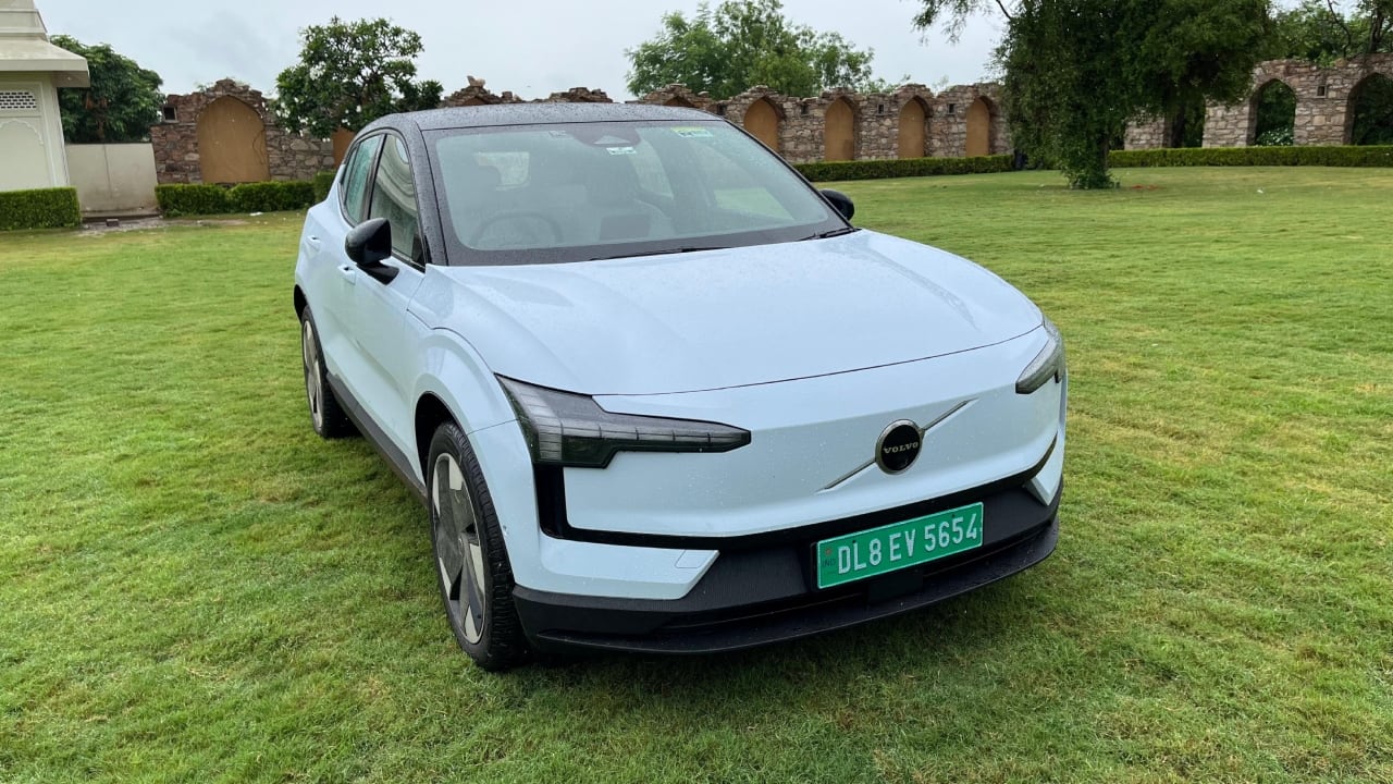 4 relatively affordable luxury EVs. BMW, Mercedes, Tesla, Volvo ...