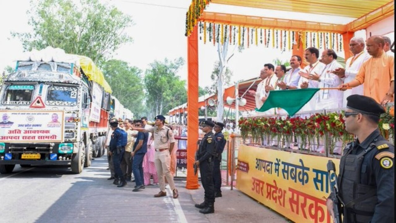 UP News Live: UP CM flags off 48 trucks with flood relief materials for Uttarakhand, Himachal ...