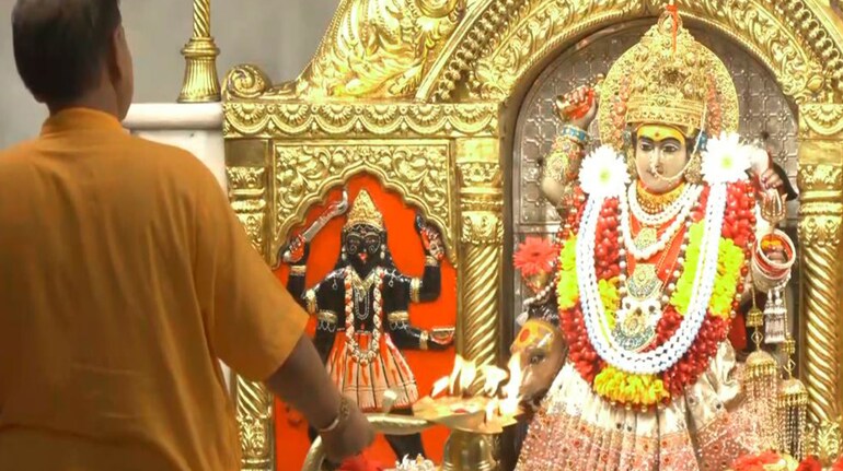 Devotees gather at temples nationwide as Sharadiya Navratri begins