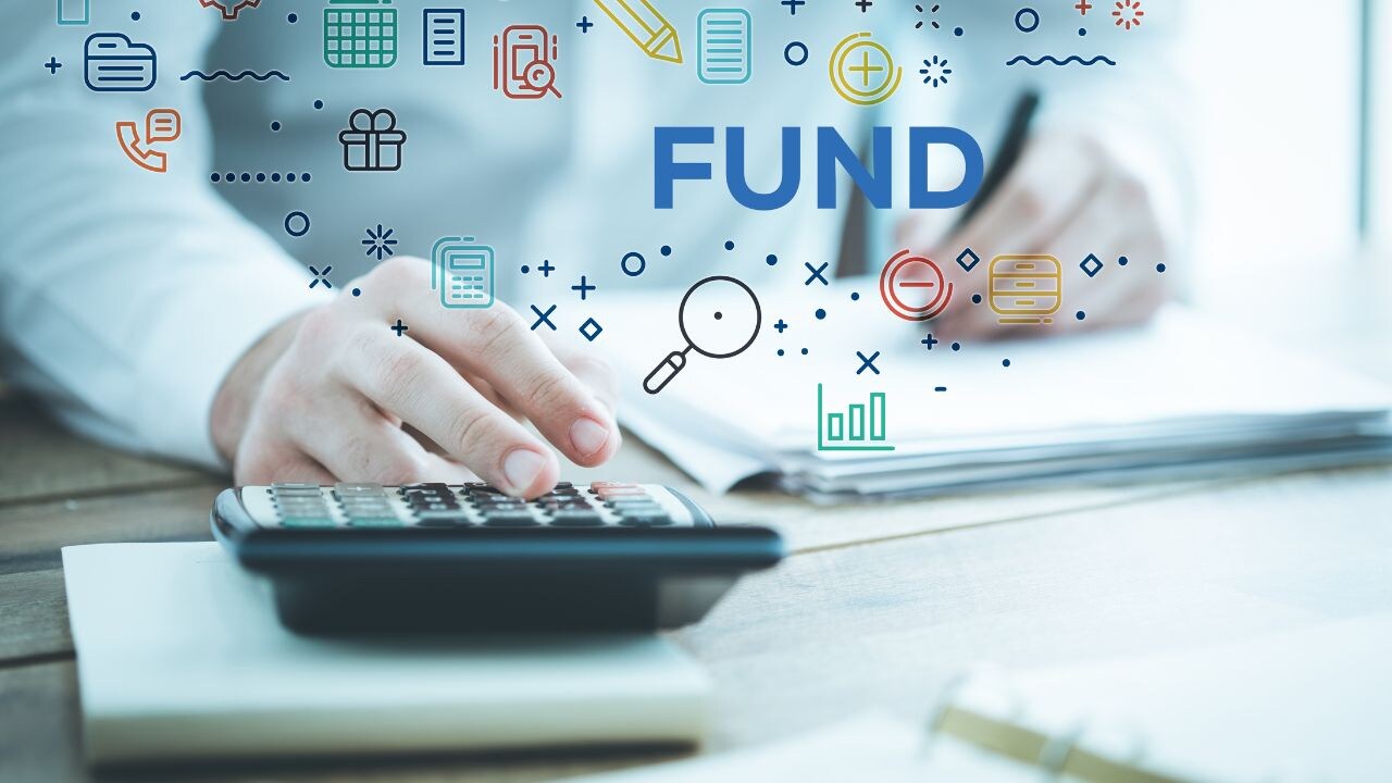 Should you copy professional fund managers? Here’s what retail ...