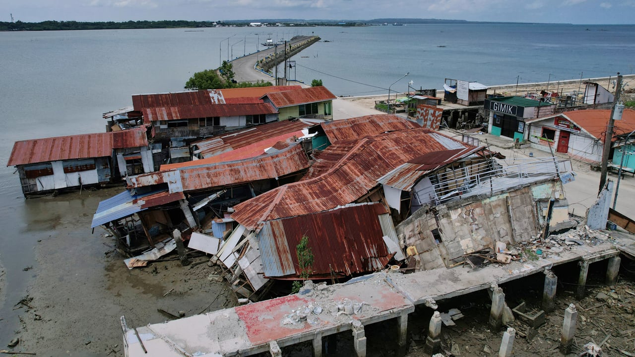 Typhoon Matmo strikes northern Philippines amid earthquake recovery ...