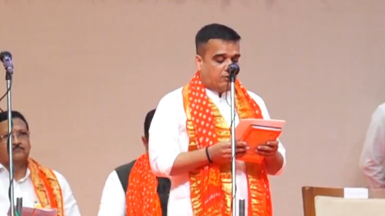 Gujarat new cabinet ministers: 26 ministers take oath; Harsh Sanghavi ...
