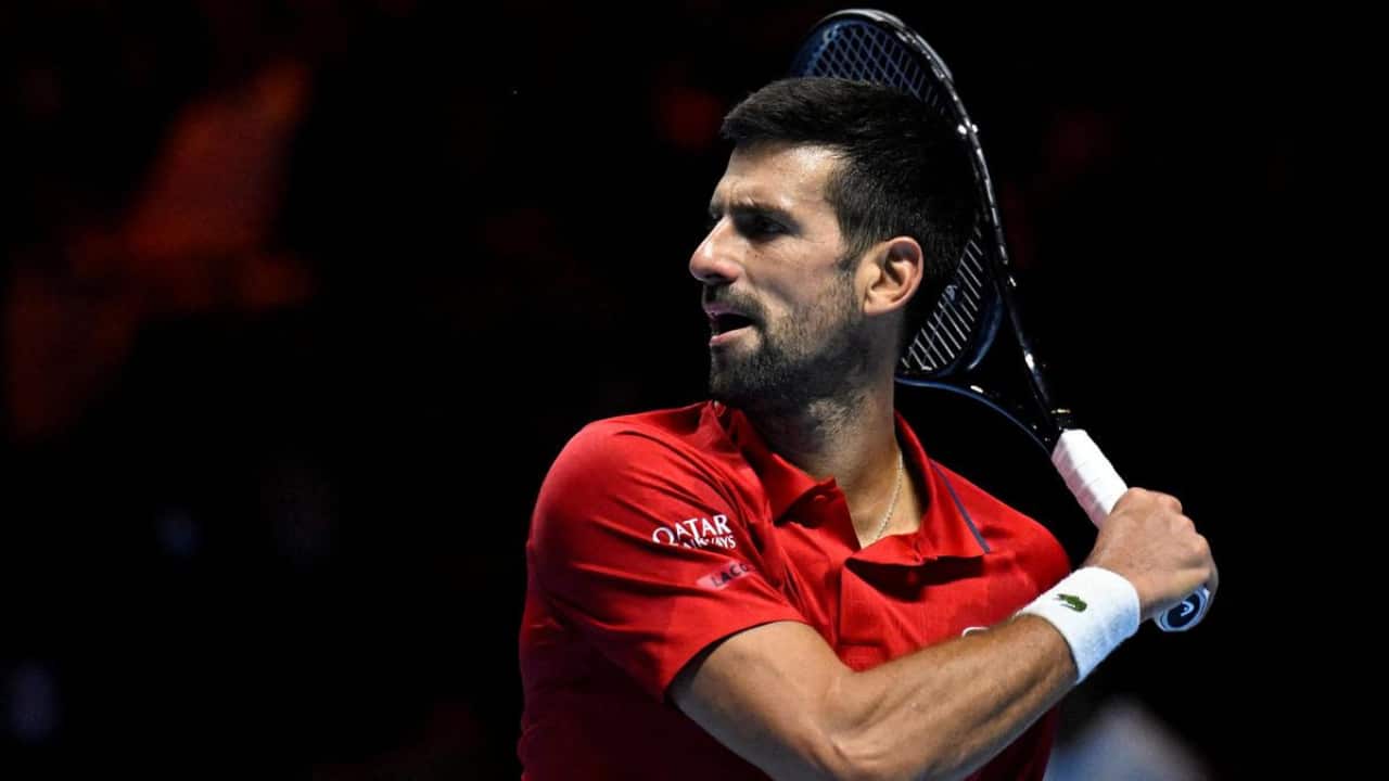 Novak Djokovic steps up record hunt as Melbourne mercury soars