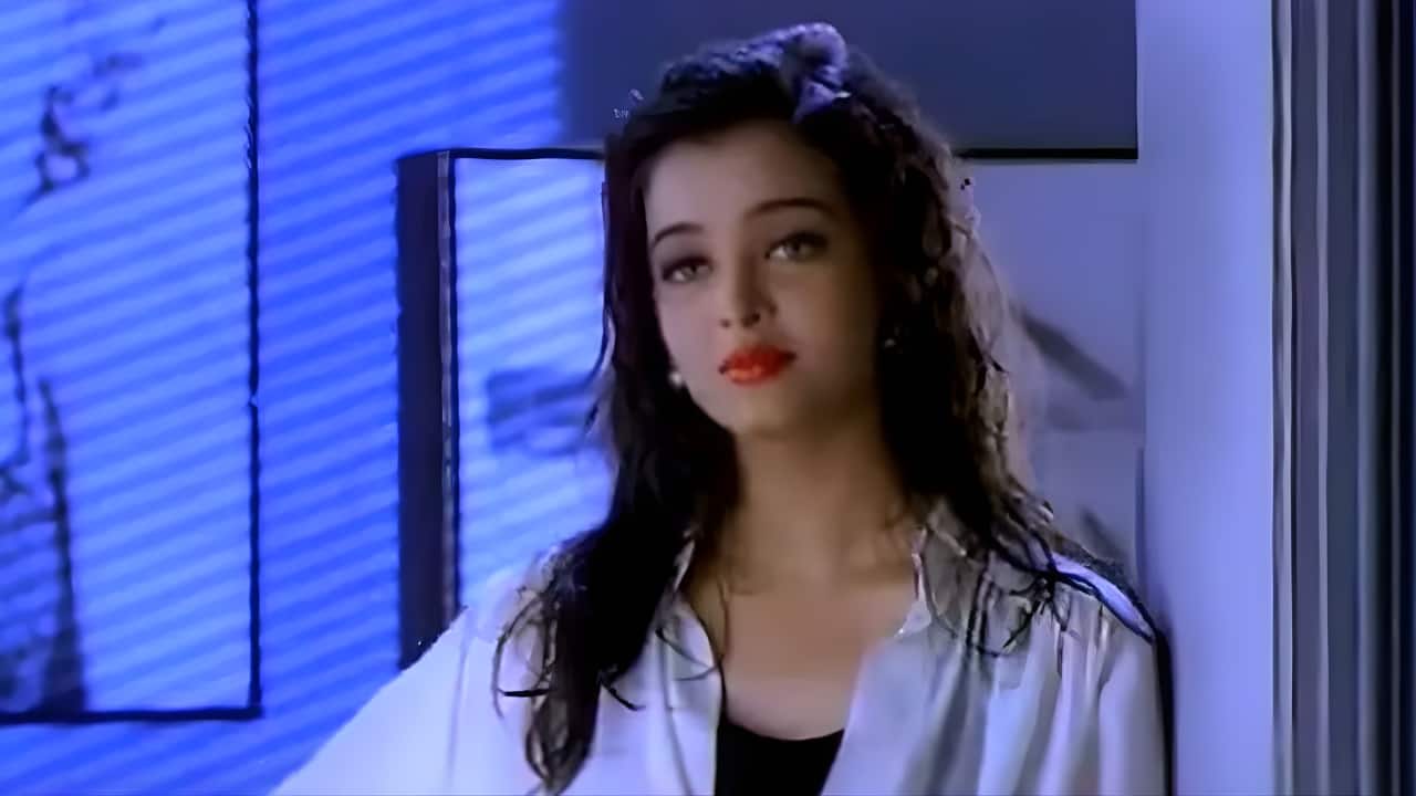 Aishwarya Rai's 4-second Pepsi ad appearance "stopped the country", led ...