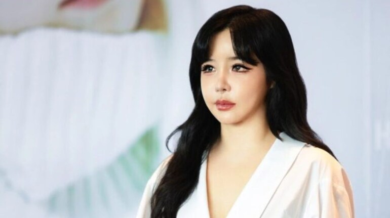 K-Pop singer Park Bom accuses former agency YG Entertainment of various ...